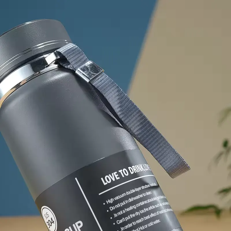 Stainless steel thermal flask, leak-proof, 600 ml, grey Elghazawy Shop
